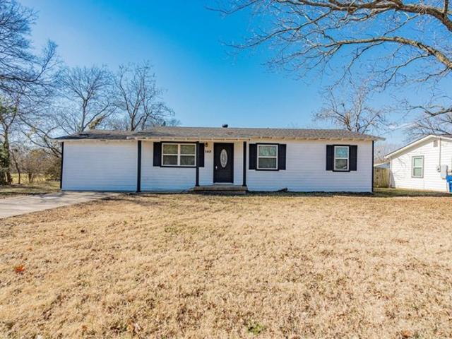 2401 Gilmer St, Caddo Mills, TX 75135