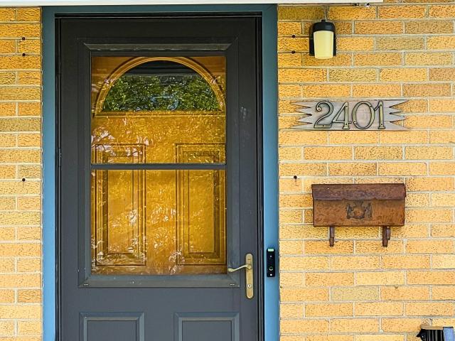 2401 Kearney Ave