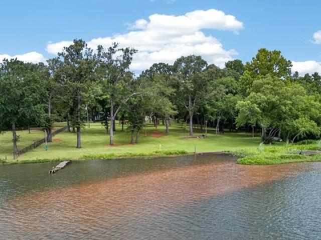 2401 Lake Park Ln, Jacksonville, TX 75766
