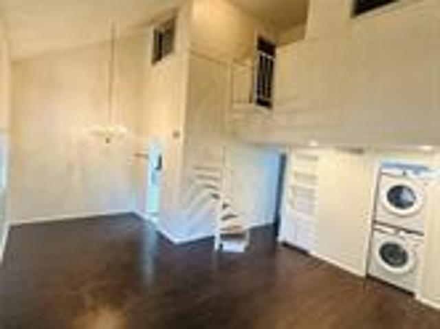 2401 Leon St # 307
