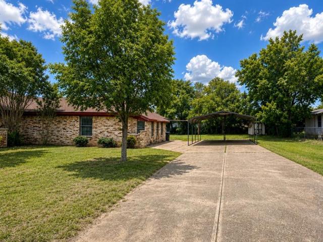 2401 Stephen Lee Drive