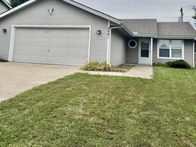 2401 SW Romar Rd, Topeka, KS 66614