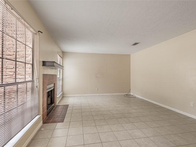 2401 Sycamore Ave E3