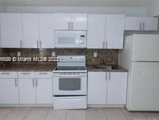 2401 Van Buren St #8 Hollywood, FL 33020