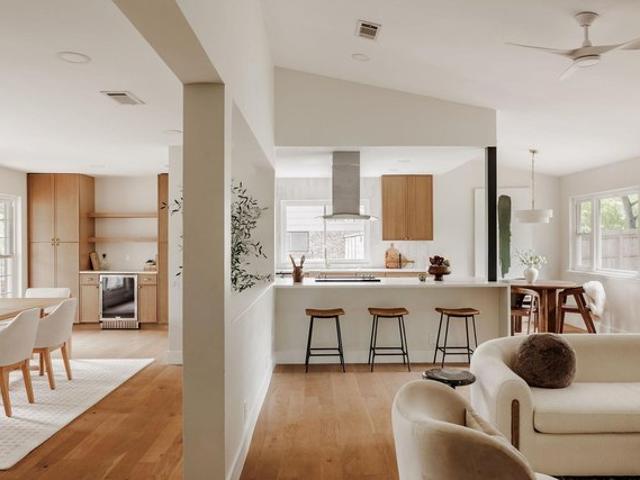 2401 Vassal Dr, Austin, TX 78748