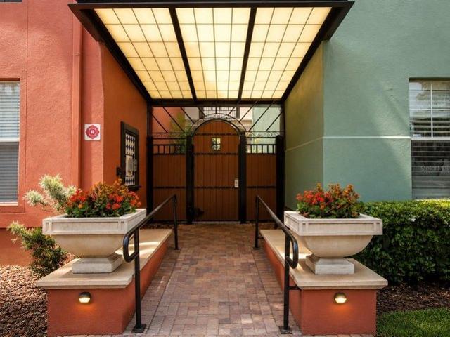 2401 W Horatio St Unit 721, Tampa, FL 33609