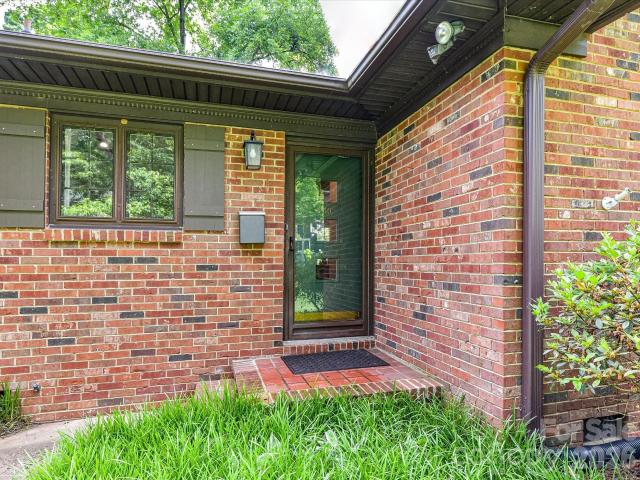 2401 Wensley Dr, Charlotte, NC 28210 | MLS #4350