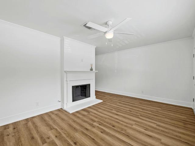 2401 Winsted Ln # 2