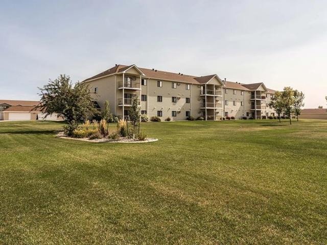 2401 36th Ave S, Grand Forks, ND 58201