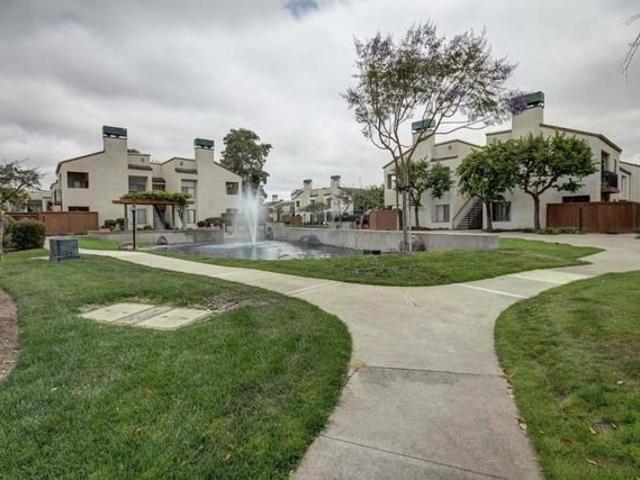 2402 N Main St, Salinas, CA 93906