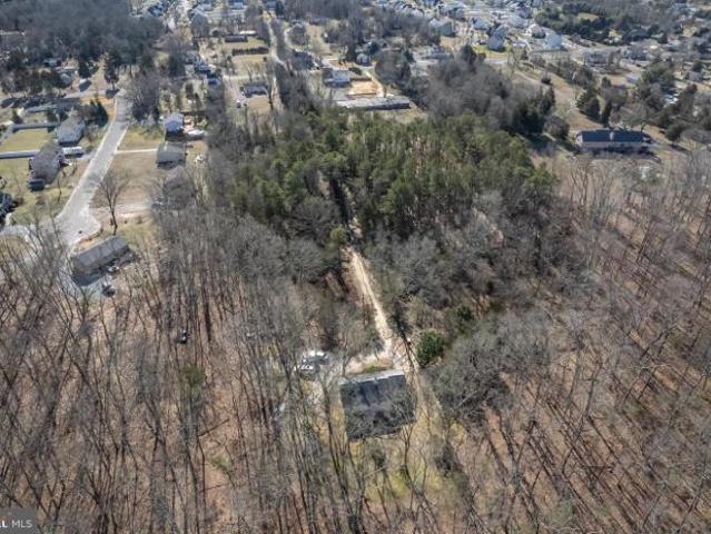 2402 Newcombtown Rd, Millville, NJ 08332