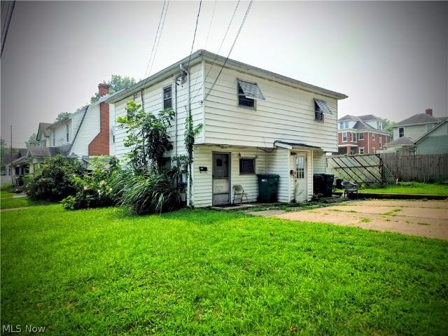 2402 avery Street