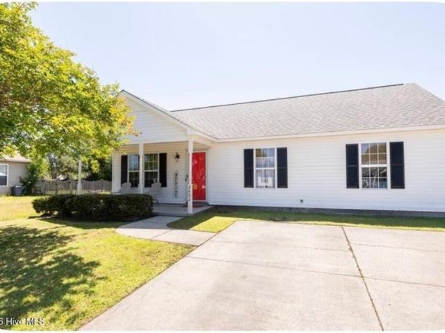 2402 Bloomsbury Ct, Wilmington, NC 28411