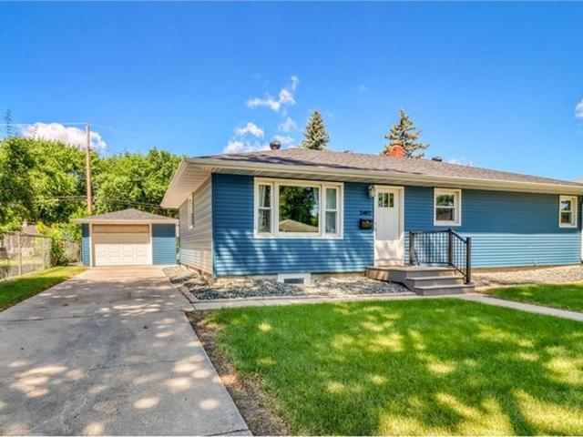 2402 Broadway N, Fargo, ND 58102