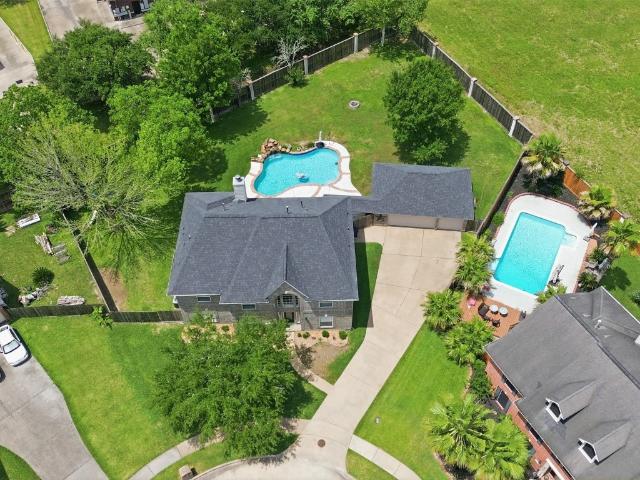 2402 Daytona Court
