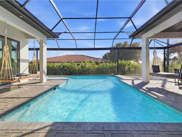 2402 Everest Pkwy, Cape Coral, FL 33904 | MLS #2026009