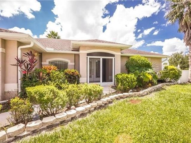 2402 E 14th St, Lehigh Acres, FL 33972