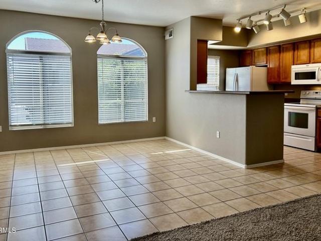 2402 E 5th St Unit 1555, Tempe, AZ 85288