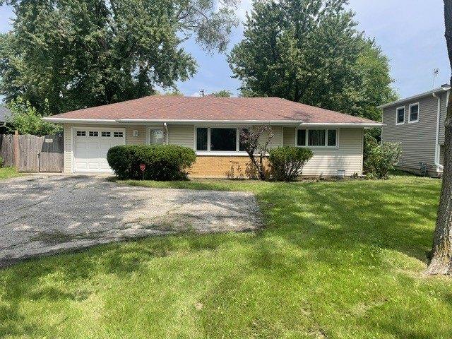 2402 E Grand Ave, Lindenhurst, IL 60046