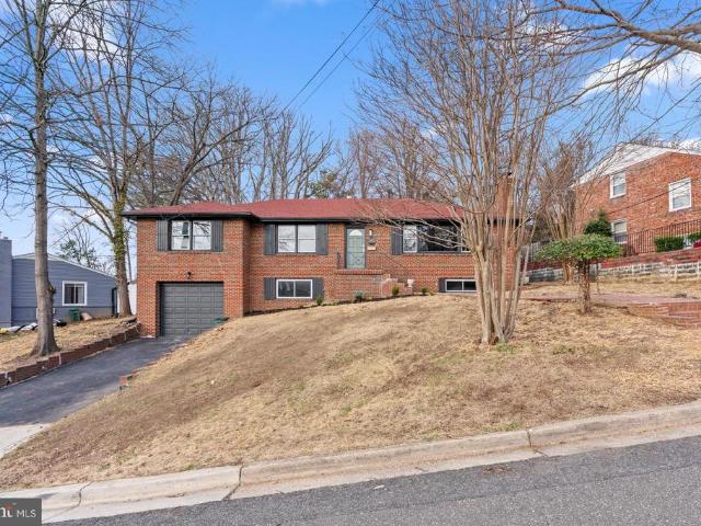 2402 Fairlawn Street
