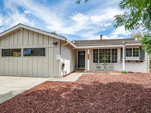 2402 Gulf Dr, Fairfield, CA 94533