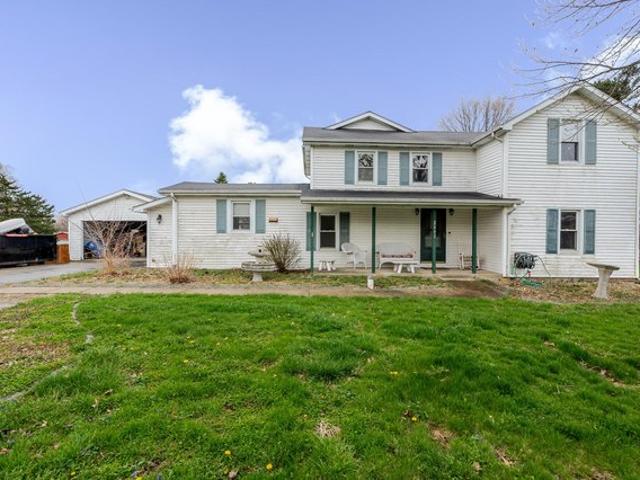2402 Linda Rd, Valparaiso, IN 46383