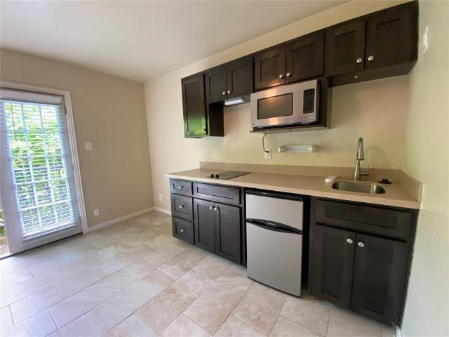 2402 Rio Grande St # 1