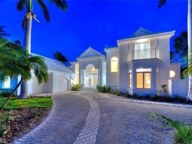 2402 Wulfert Rd, Sanibel, FL 33957