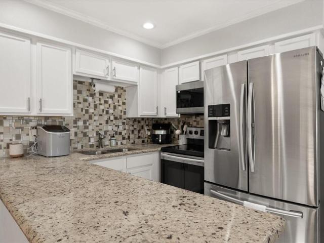 2402 Woodlawn Drive