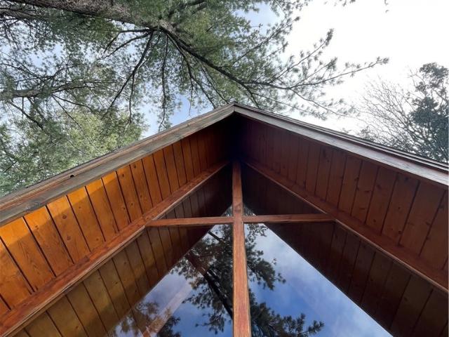 24032 Skyland Dr, Crestline, CA 92325 | MLS #IG26016