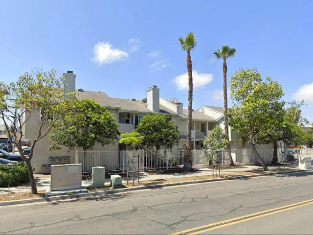 2403 Meade Ave