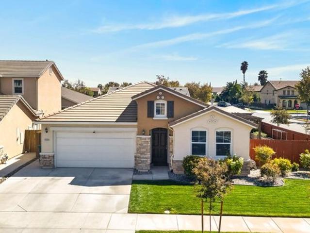 2403 N Rock Creek Dr, Los Banos, CA 93635
