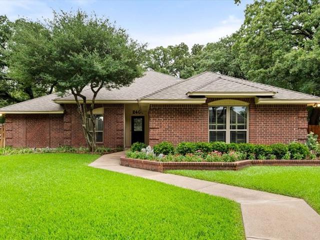 2403 Oak Shadow Ct, Arlington, TX 76017