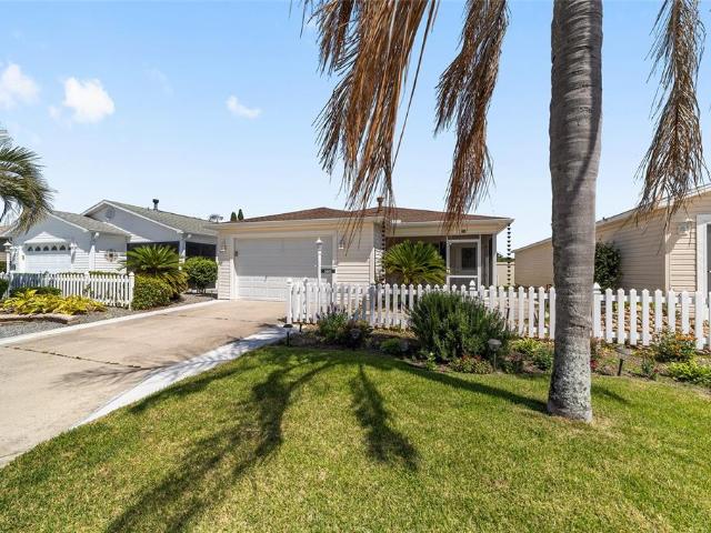 2403 Baton Pl, The Villages, FL 32162 | MLS #G5110