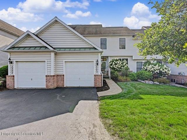2403 Browning Close, Moosic, PA 18507