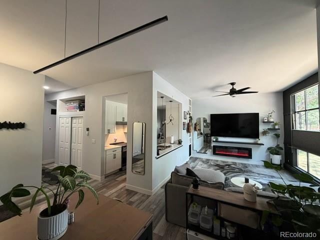 2403 Glenarm Place # 106