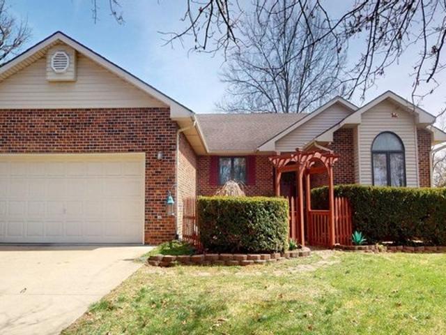 2403 S Kentucky Ave, Sedalia, MO 65301