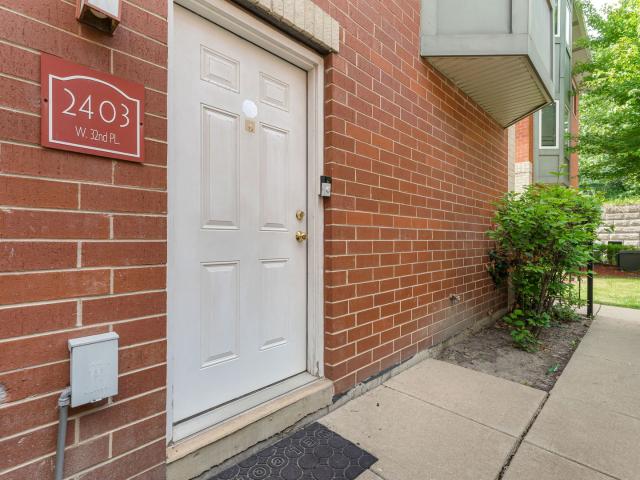 2403 W 32nd Place