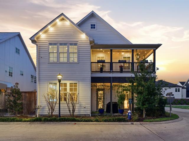 2403 W Kolbe Ln, Houston, TX 77080 | Compass