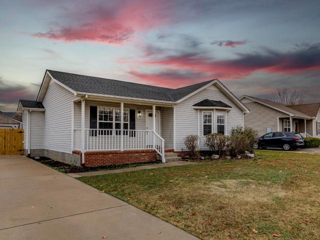2403 Willow Dr