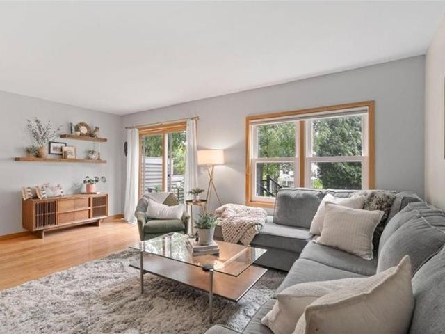 240 3rd Ave NE, Minneapolis, MN 55413