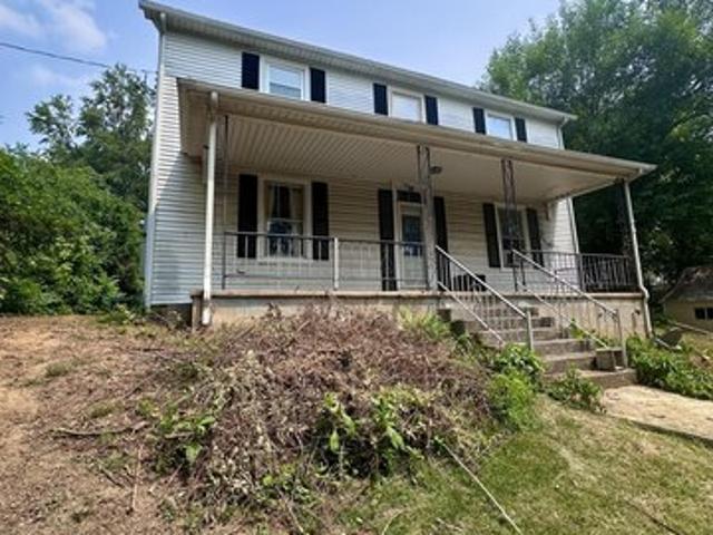 240 1st St, Buchanan, VA 24066