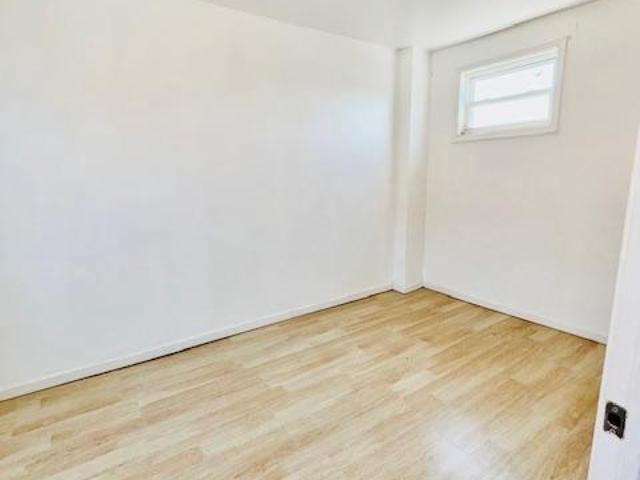 240 42 W Glenwood Ave, Fl 3, Philadelphia, PA 19140 | MLS #PAPH2517 | Compass