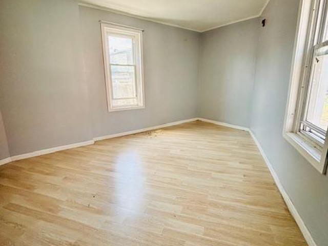 240 42 W Glenwood Ave, Fl 2, Philadelphia, PA 19140 | Compass