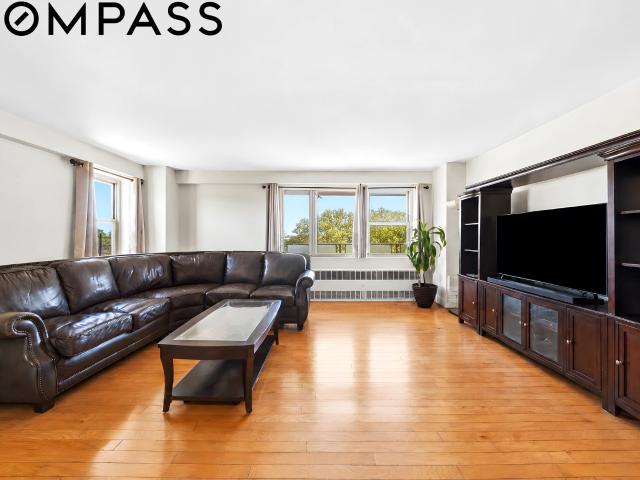 240 Cozine Avenue, Brooklyn, NY