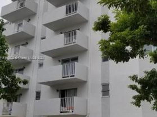 240 Collins Ave #6C, Miami Beach, FL 33139