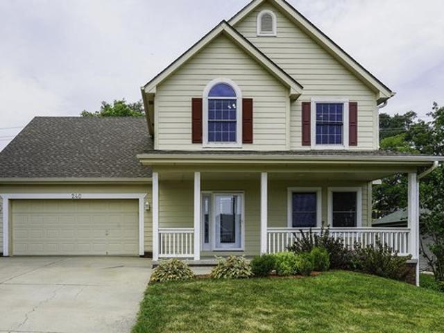 240 Canterbury Cir, Council Bluffs, IA 51503