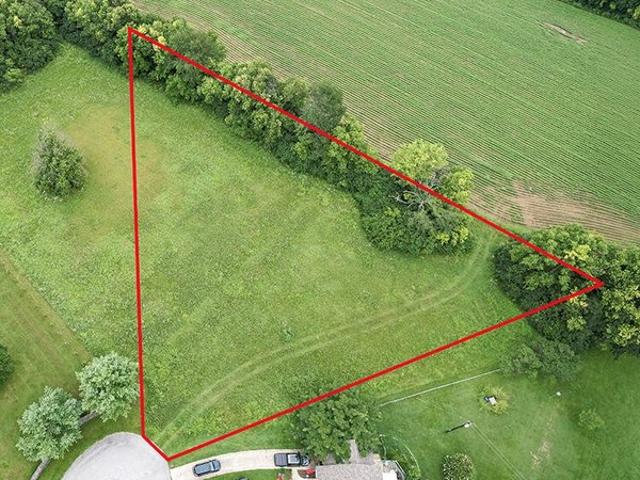 240 Christina Dr, Salvisa, KY 40372