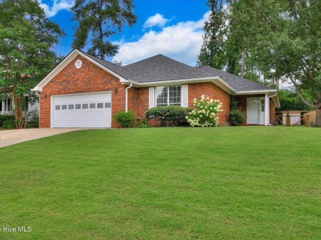 240 Amelia Drive W