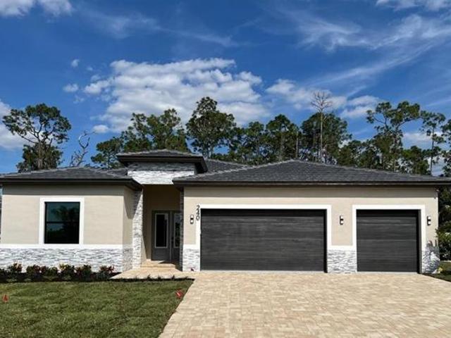 240 Allamanda Wy, Naples, FL 34114